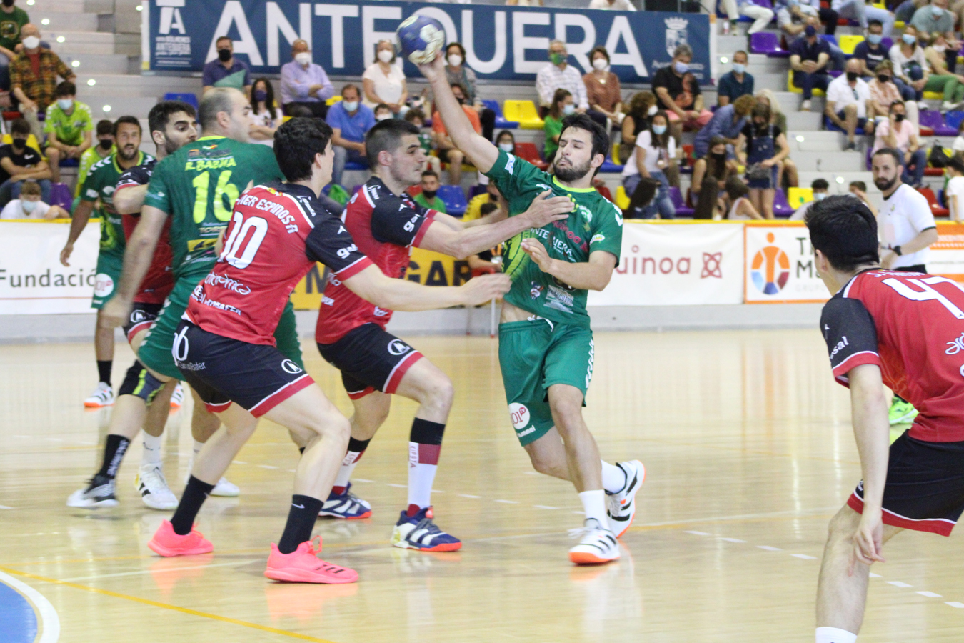 Derrota mínima del UBU San Pablo ante un Antequera que asciende a la ...