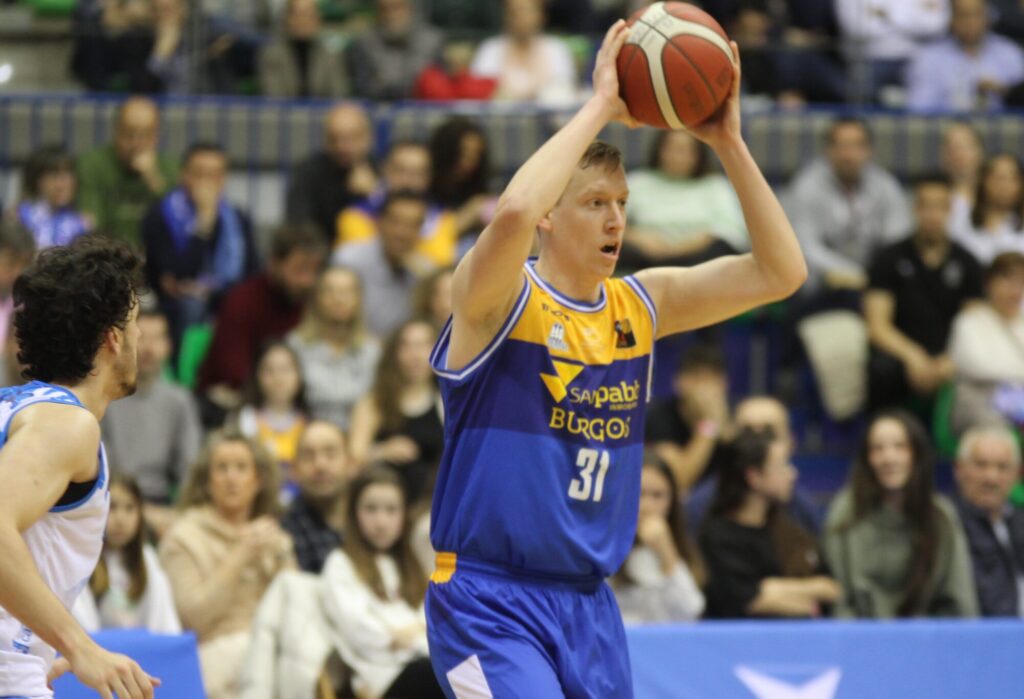 Longevida San Pablo juega con fuego y casi se quema (109-102) – Revista ...