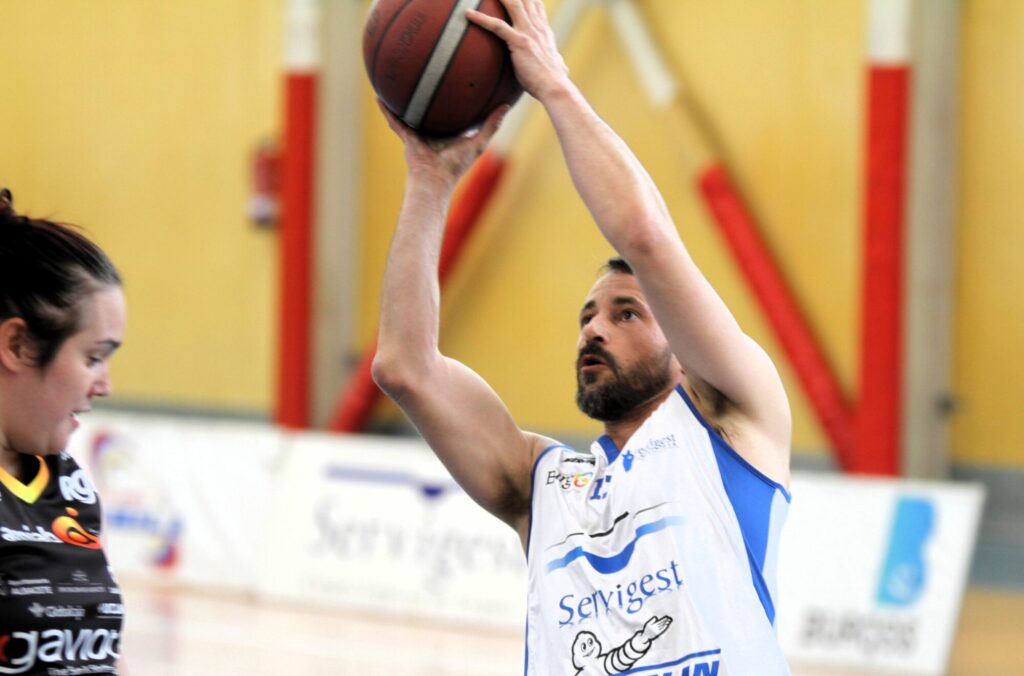 El Servigest Burgos cierra la liga regular perdiendo con el campeón de ...