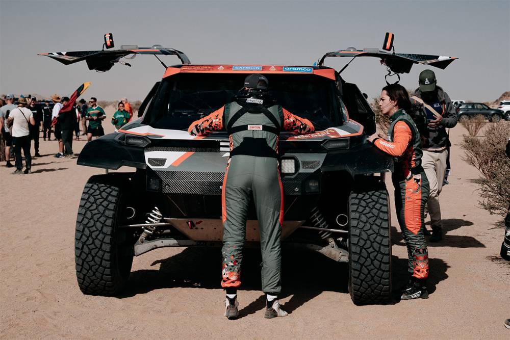 Cristina Gutiérrez comienza el Dakar con buen pie – Revista Forofos