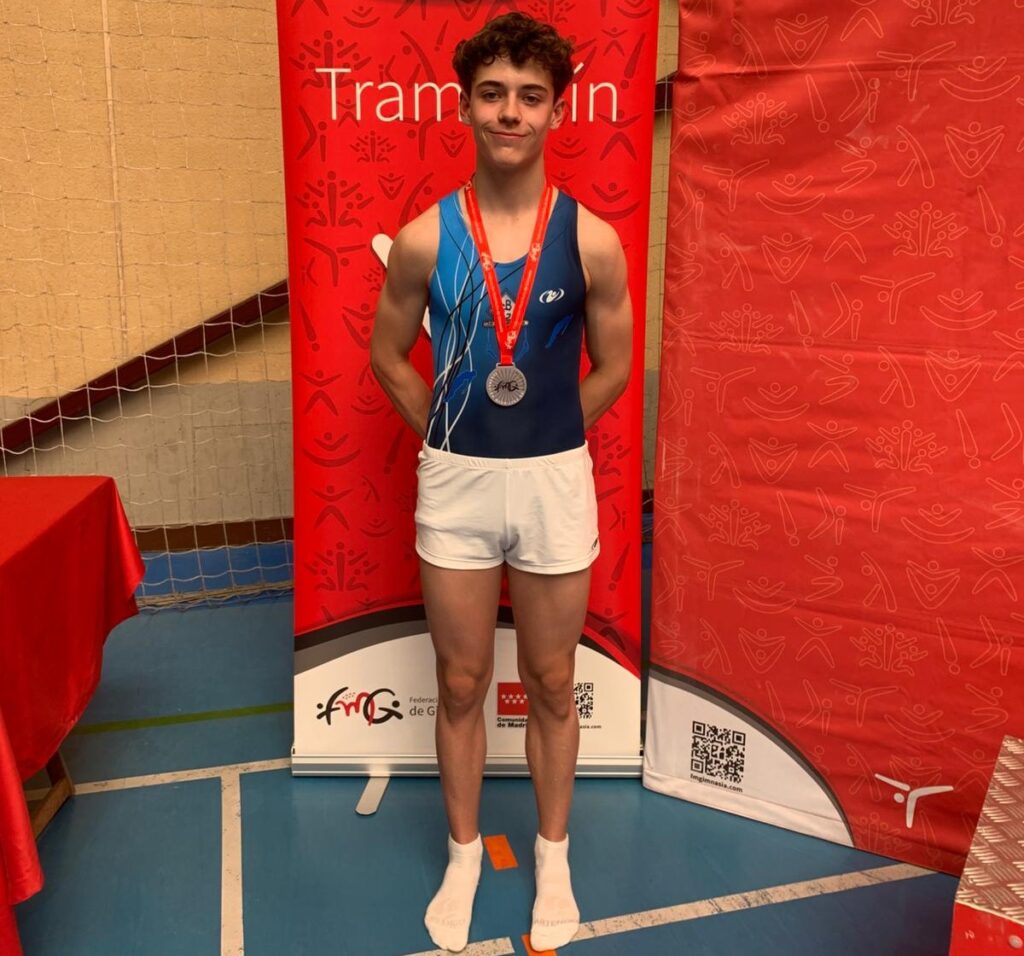 Plata de Adrián Pérez en el Open de Madrid de Trampolín – Revista Forofos