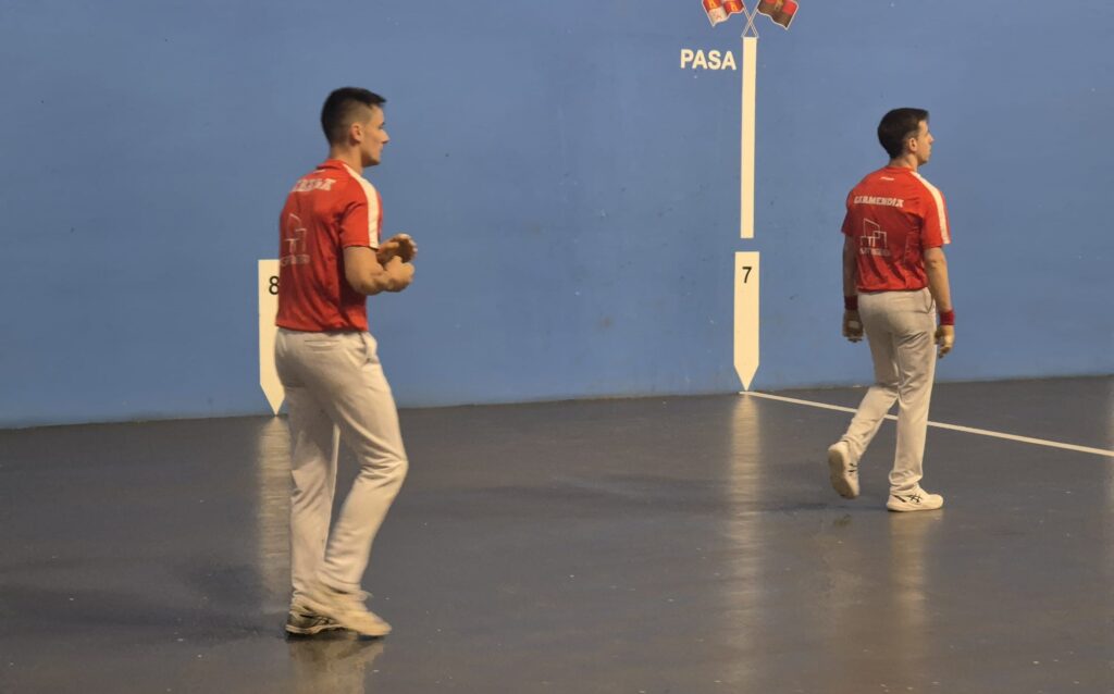 Partidos muy igualados en el inicio del XXIII Trofeo Pinares – Revista ...