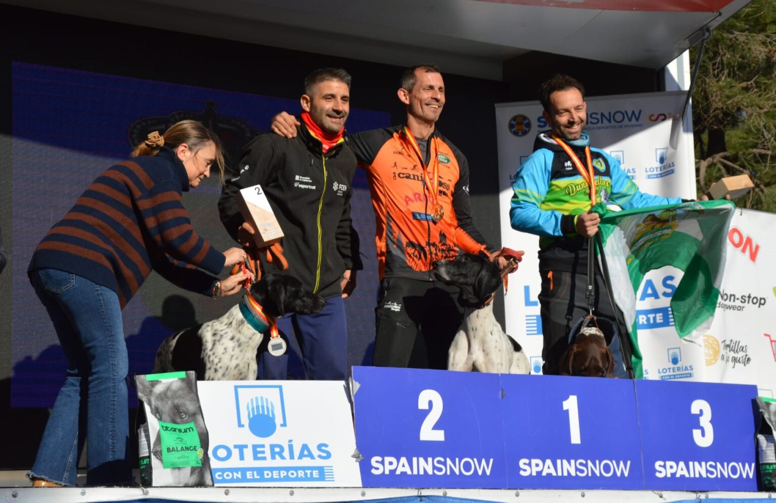 Burgos se cubre de medallas en el Nacional de Mushing Tierra – Revista ...