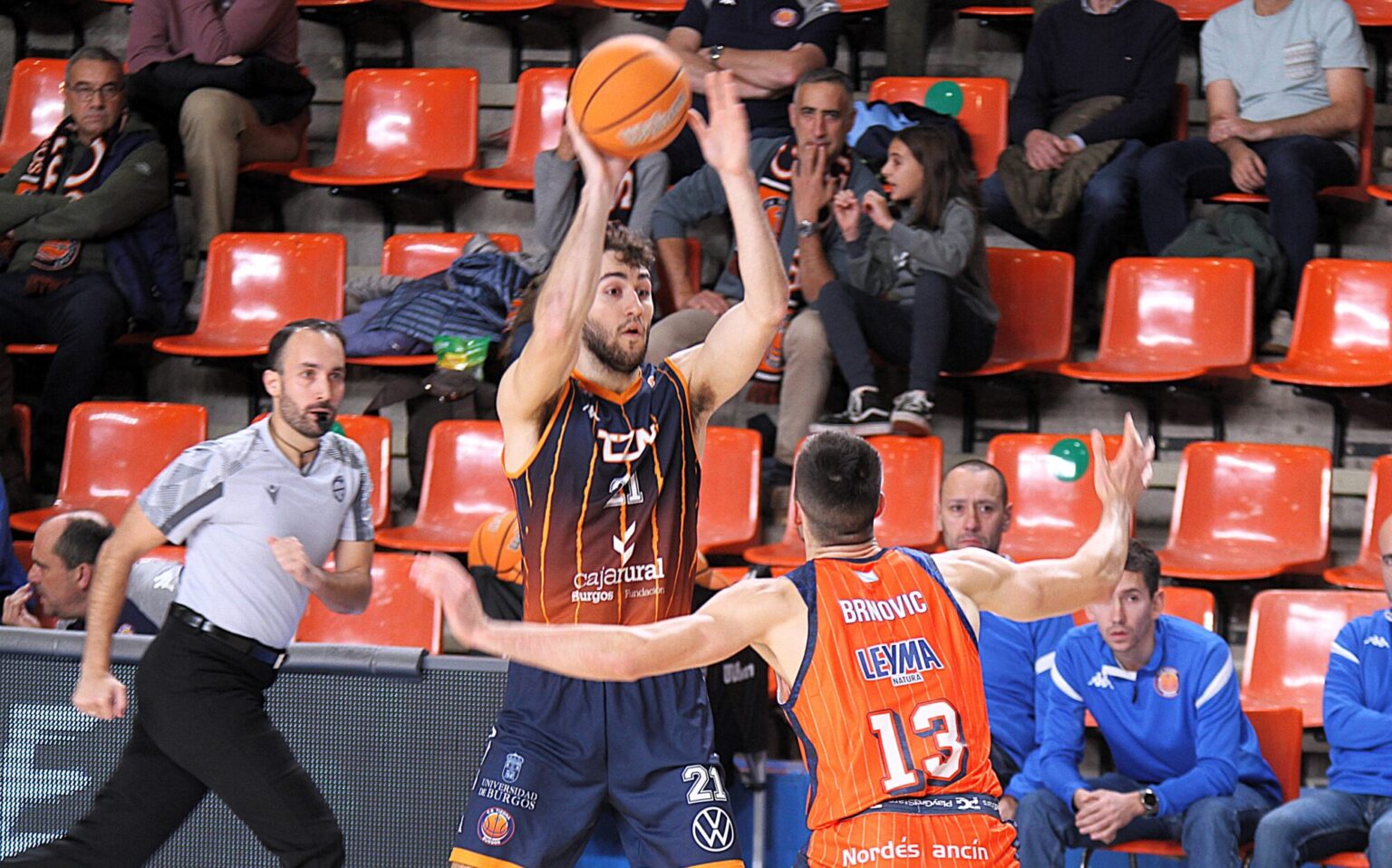El Grupo Ureta Tizona busca mejoría en su visita al Basquet Palma ...