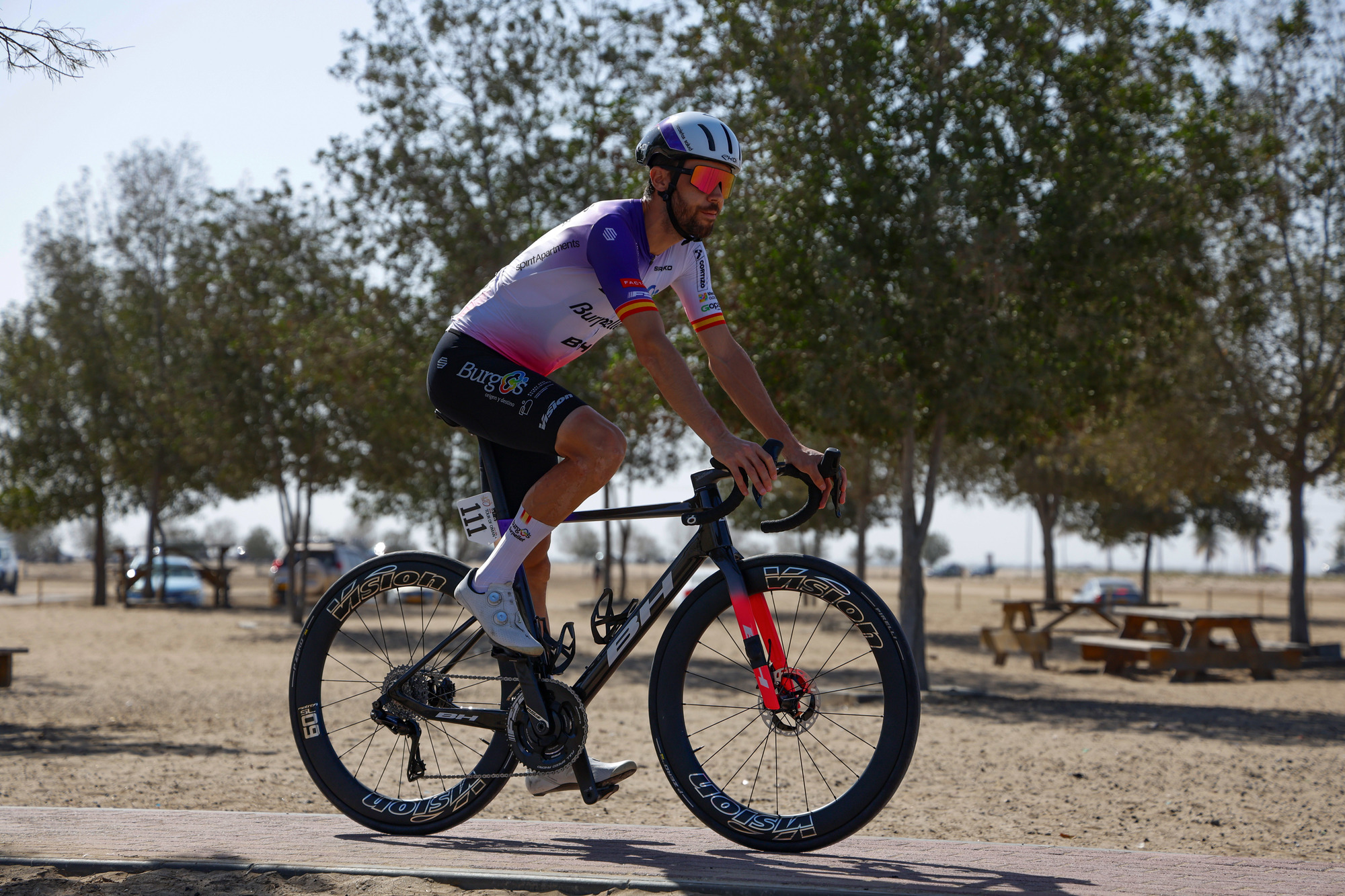 Jesús Herrada concluye el Tour de Omán en el 13.º puesto de la general ...