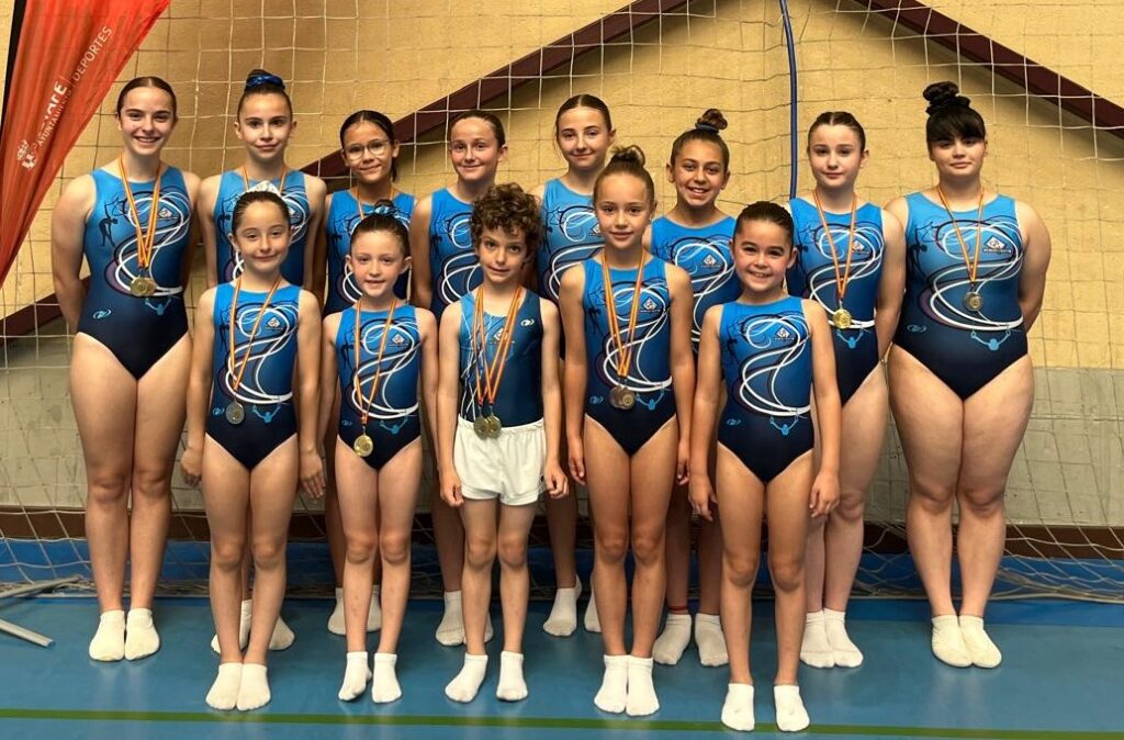 El CG Burgos se cubre de medallas en el Torneo Escolar de Trampolín de ...